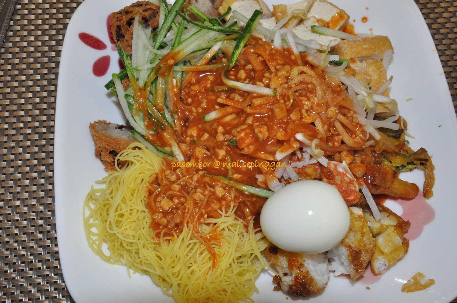 Mai Sepinggan: PASEMBOR KODIANG @ ROJAK MAMAK