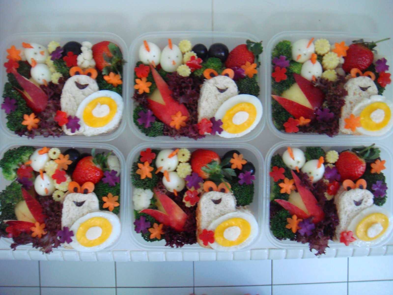 Rozi... The Artist: Bento: Charaben!