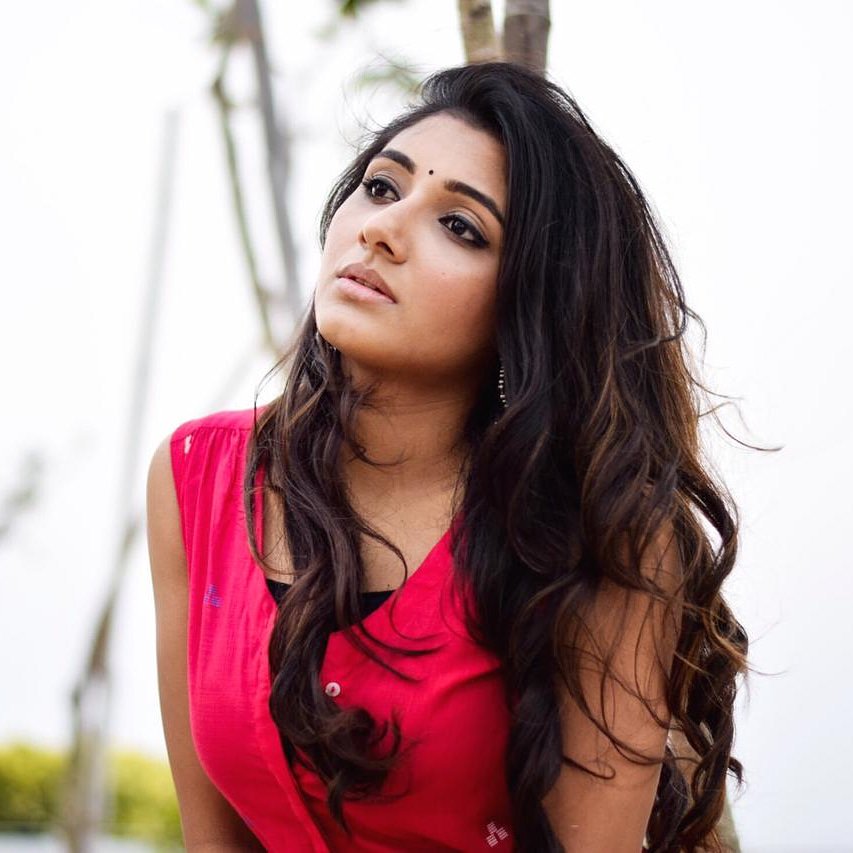 Adithi Menon Glam Photos - Latest Movie Updates, Movie Promotions ...