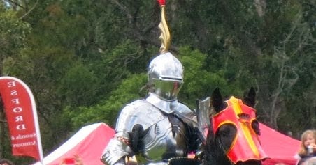 The Travelling Lindfields: Medieval and Rennaissance Fairs in Australia