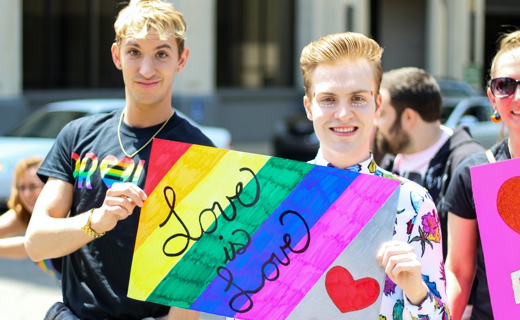 "As queer as a nine-bob note" nghĩa là gì?