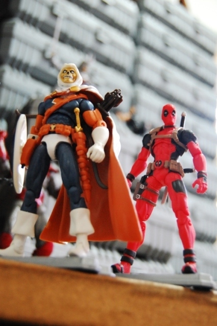 Deadpool Vs Taskmaster Toy