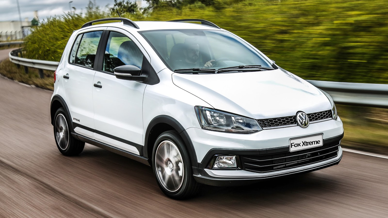 Vive y lucha: Volkswagen presentó en Brasil a los Fox Connect y Xtreme ...