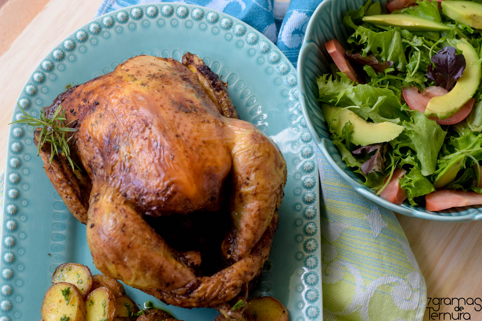 Frango do Campo com Manteiga de Alho e Ervas Aromáticas | 7gramas de ...