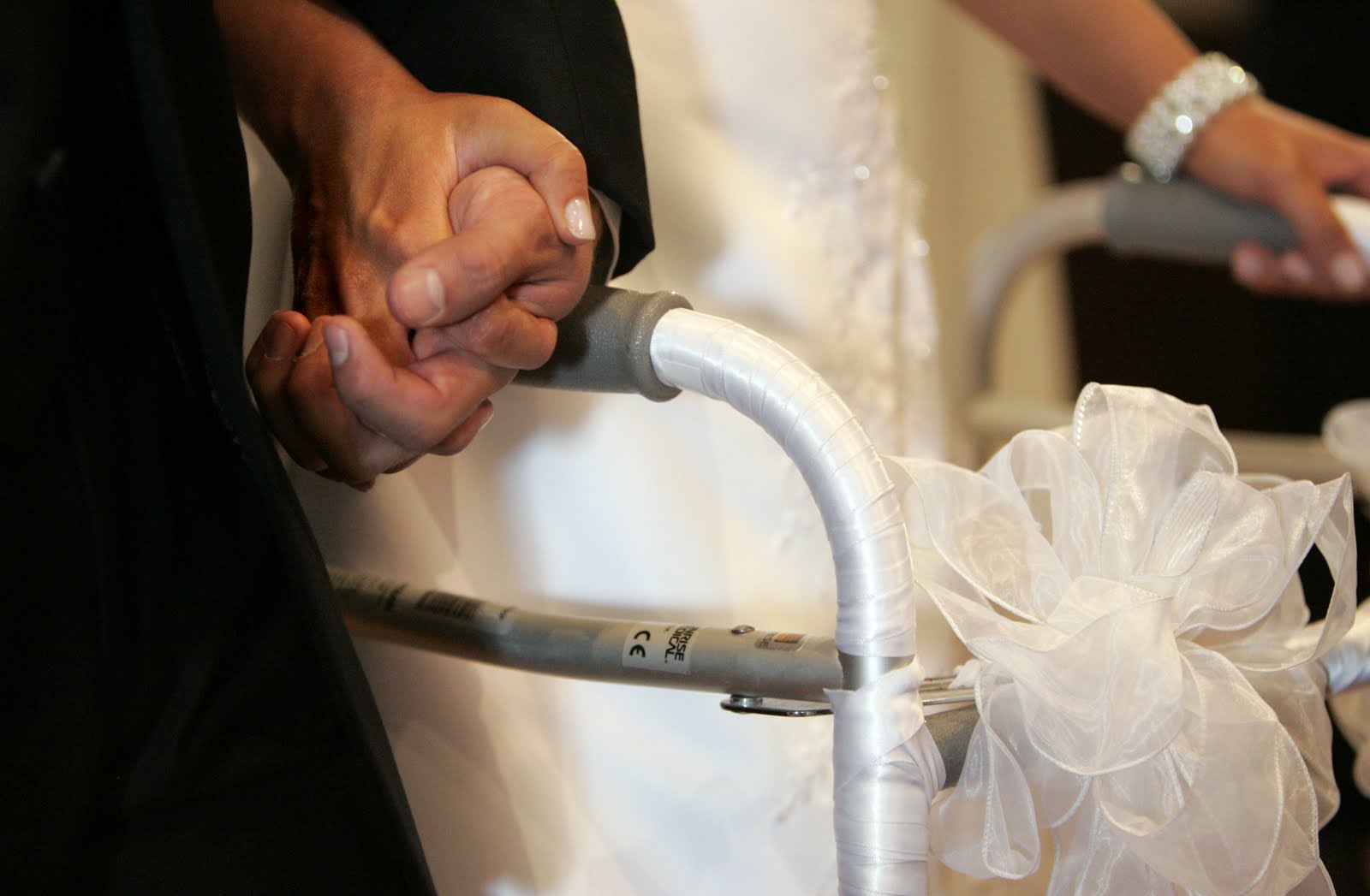 Sarah Rice: Paralyzed bride walks down the aisle