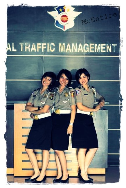 Mr. Windu dot Com: Koleksi Foto Polwan Cantik Briptu Eka Frestya