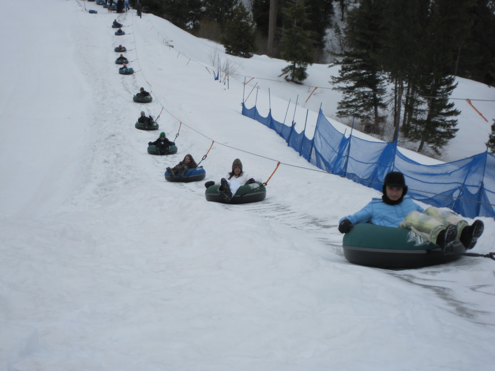 Escola SESC in Riverstone: more pictures of the tubbing on sunday