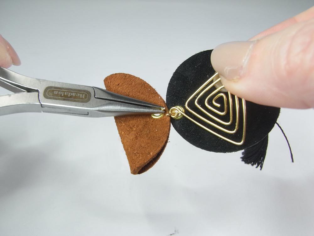DIY Trend Alert! Geometric Leather Earrings That You'll Want to Wear ...