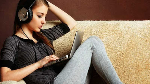 Inilah Keuntungan Berhenti Main Sosmed