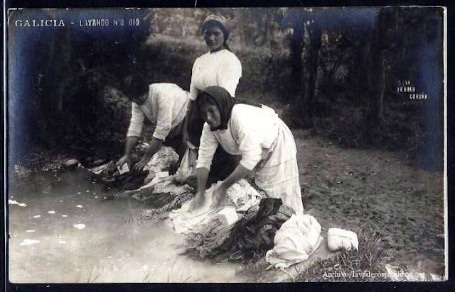 Lavanderas en el río Mente | Lavaderos públicos