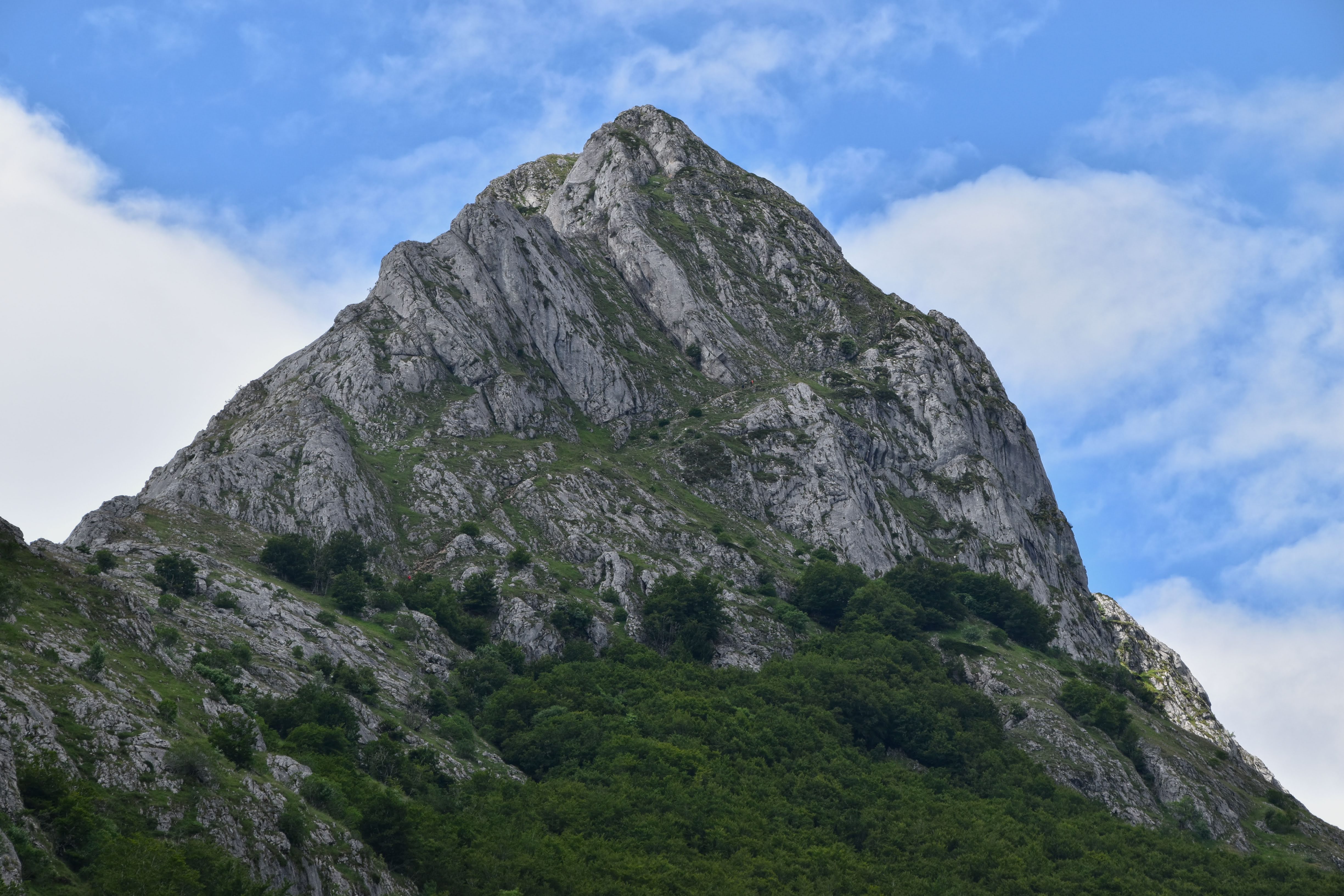 Mareando la perdiz: Gilbo (Ascensión al Pico Gilbo)