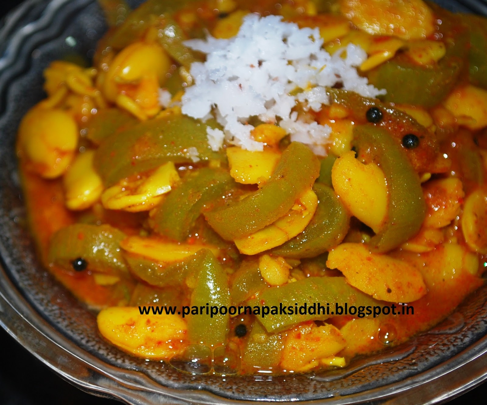 Paripoorna Paksiddhi : PADWAL DALIMBYA / SNAKE GOURD WITH FIELD BEANS ...