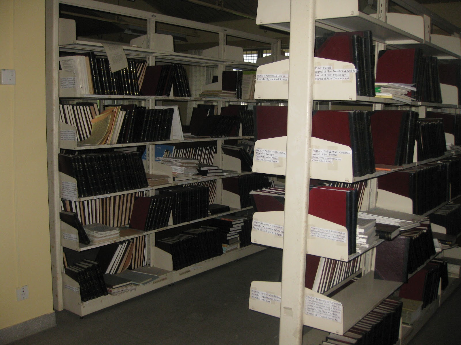 LIBRARY : BSMRAU: COMPONENTS Of LIBRARY