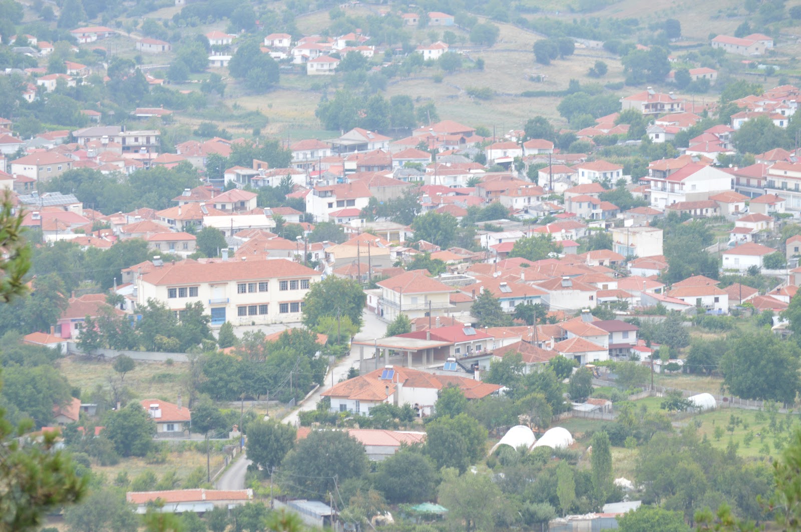 ακρη ελασσονας: κρανια βροχη λειβαδερο η μοκρο [ολα μαζι αχταρμας]