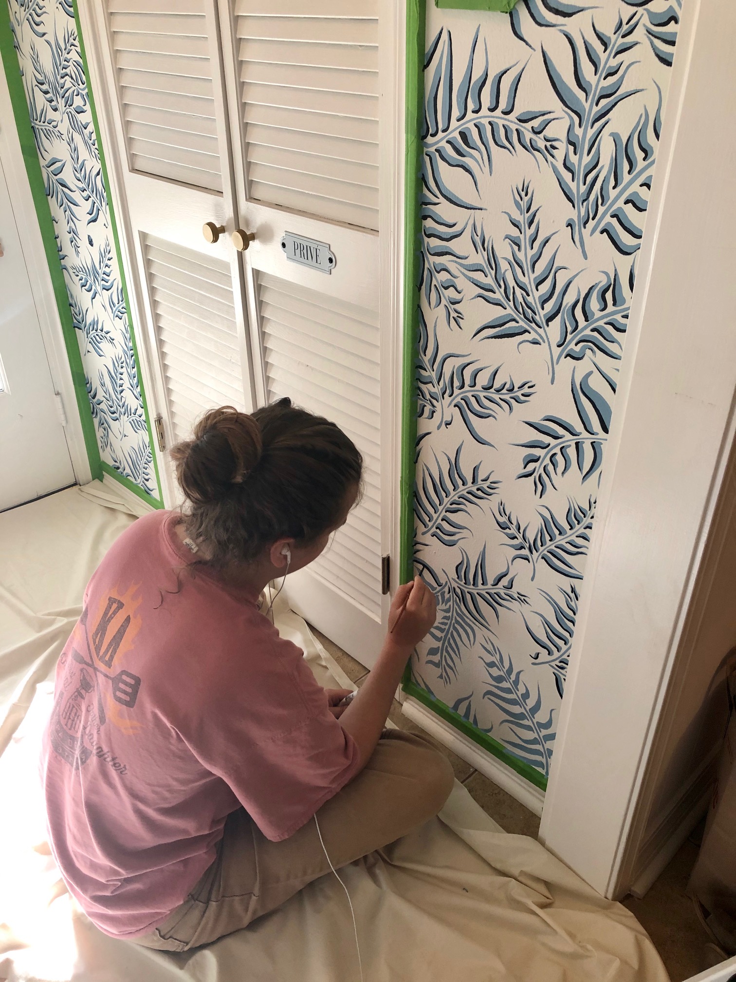 The Uptown Acorn: Hand-Painted Mural {The Completed Project}