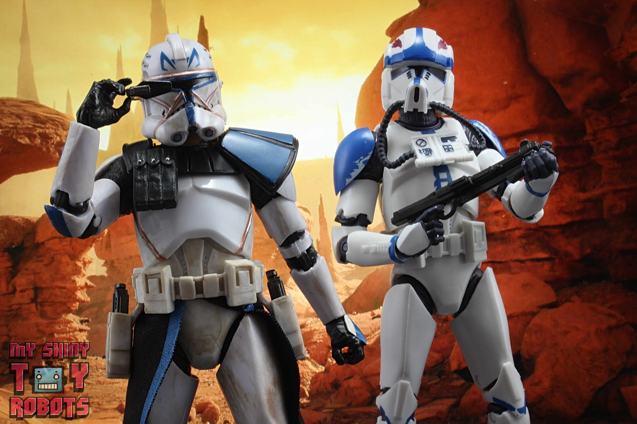 My Shiny Toy Robots: Toybox REVIEW: Star Wars Black Series Clone Pilot Hawk