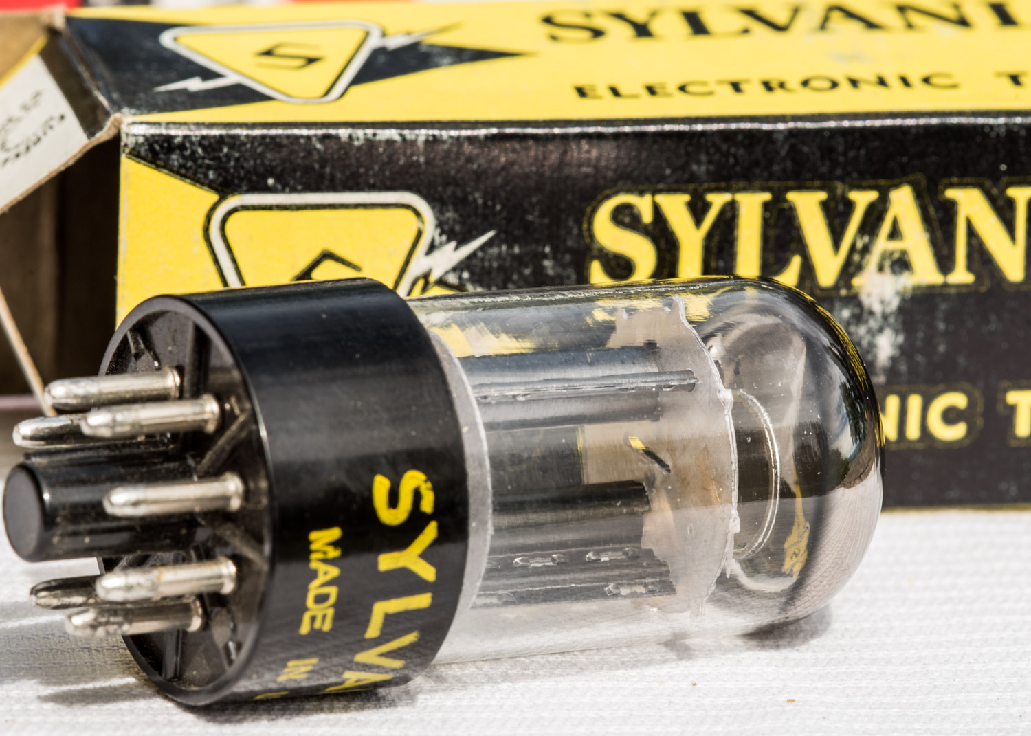 VinylSavor: Tube of the Month : The 6SL7