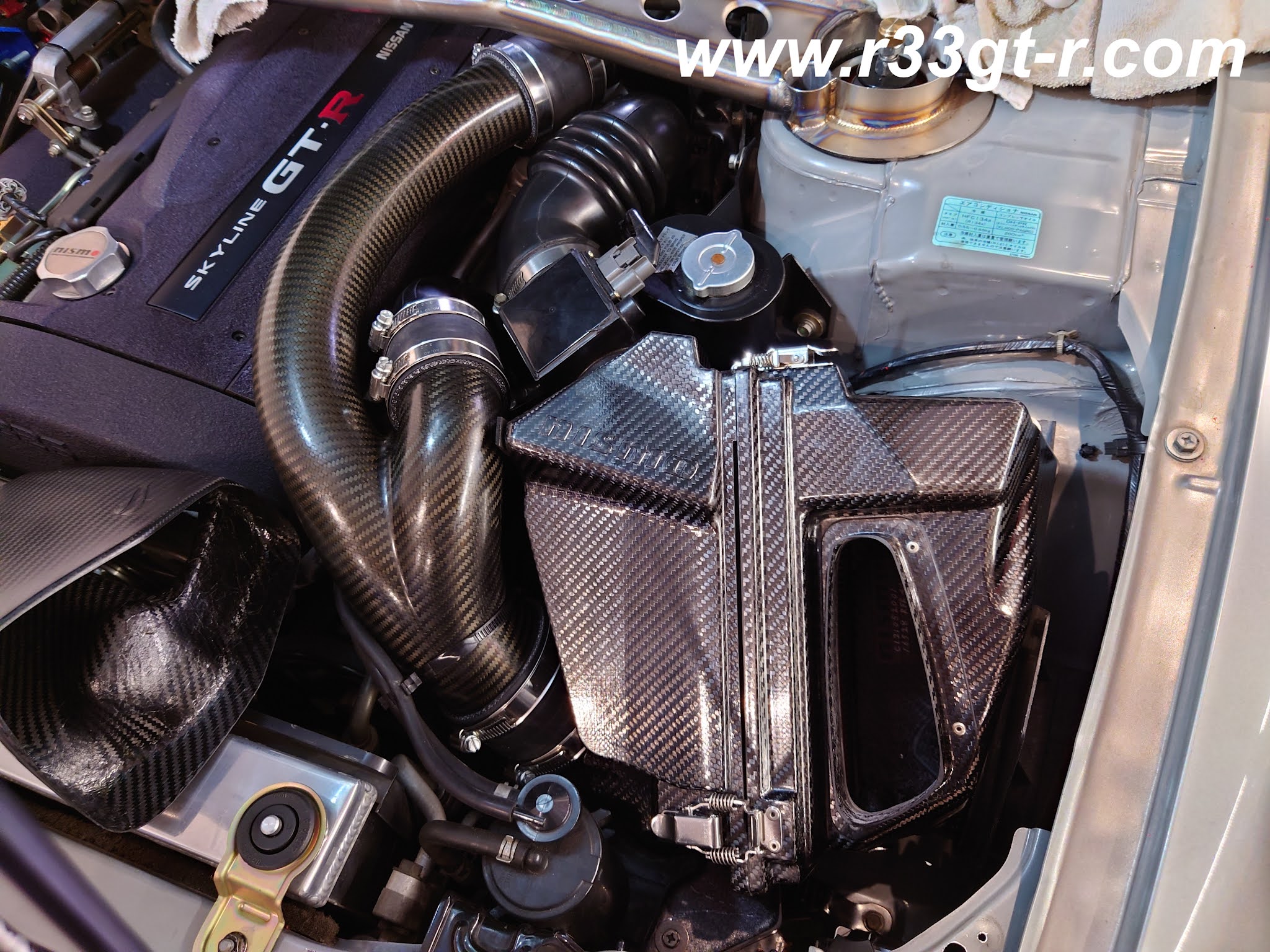 One Man's Lonely Adventures In His R33 Skyline GT-R: Pure Carbon Bling ...