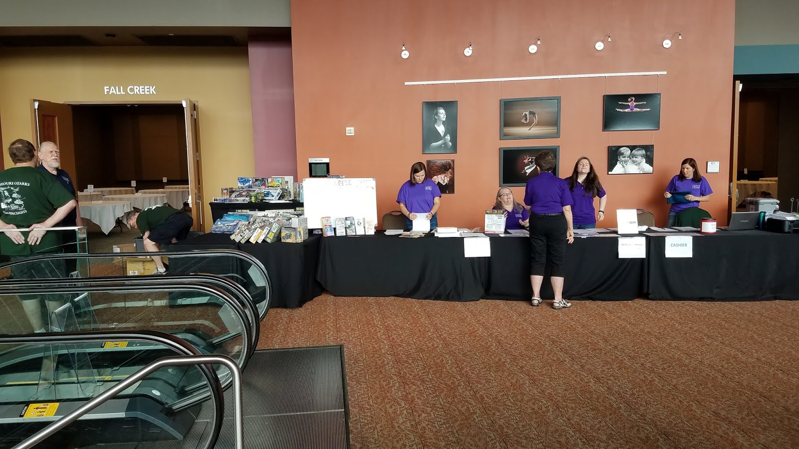 Bob Delaney At Large: Scale Model Contests in St. Louis and Branson