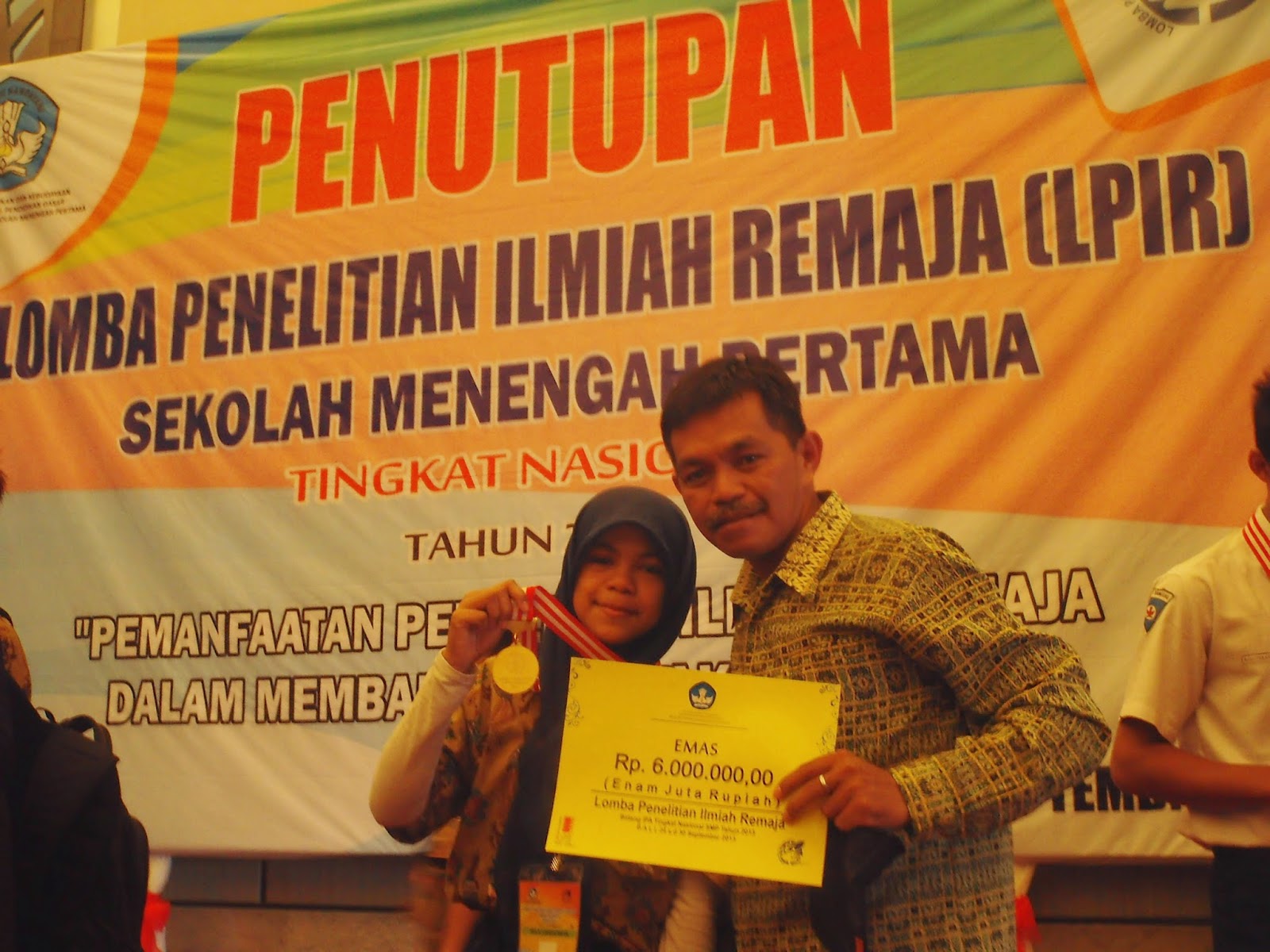 Kreativitasku (suhardin anak wayong): BULETIN SEVENTEEN : SMPN 17 ...