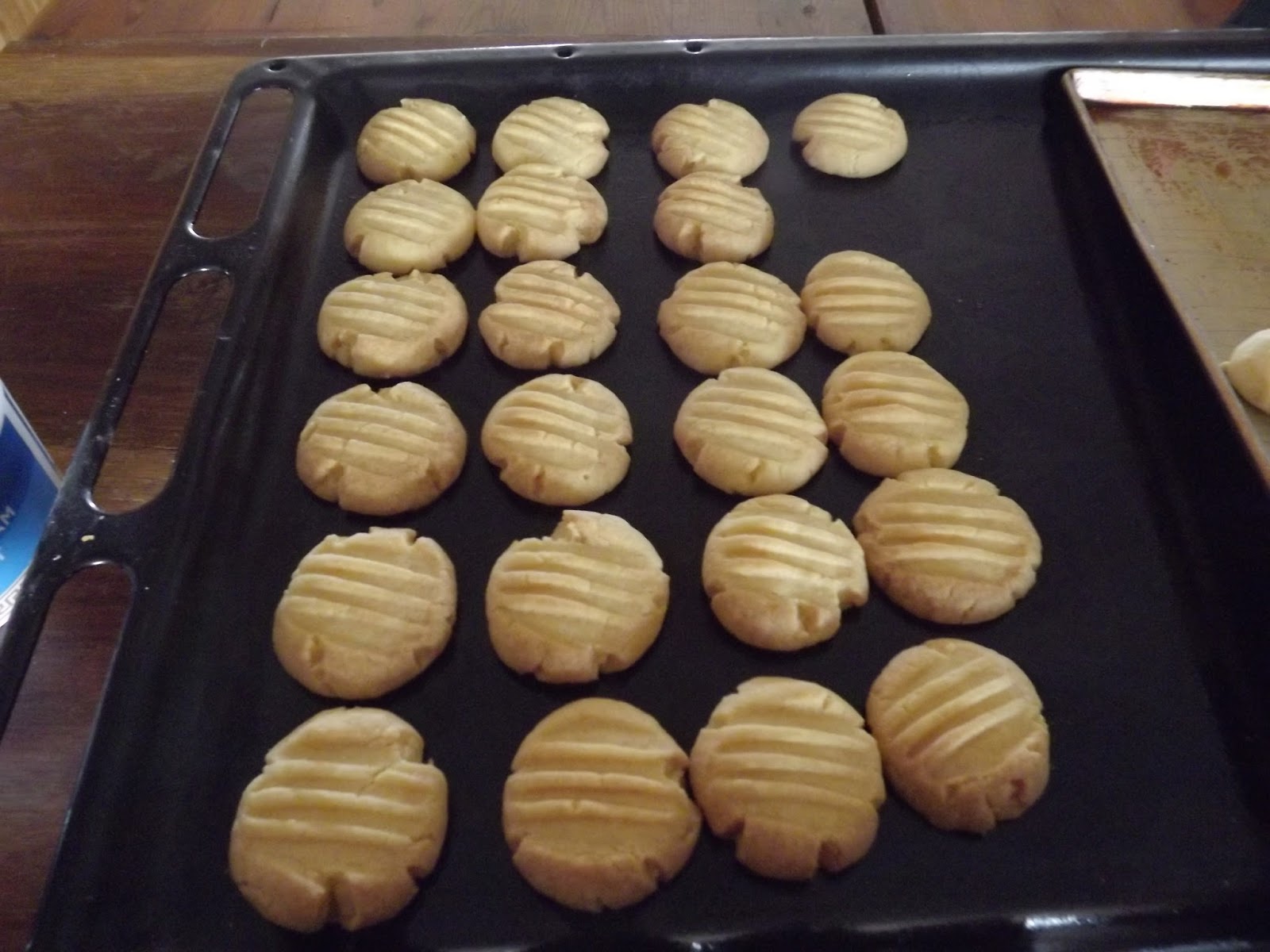 A Pretty Talent Blog: Baking Custard Cookies A Pretty Talent Blog: Baking Custard Cookies