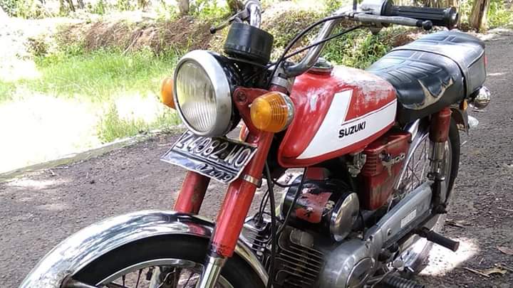 Jual Motor Lawas Suzuki A100 Tahun 73 - LAPAK MOBIL DAN MOTOR BEKAS