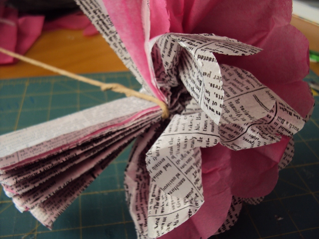 paper bake sew: Tissue Paper Flowers