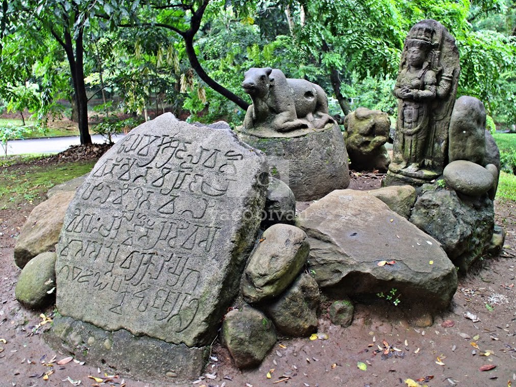 Arca Zaman Hindu Buddha di Bogor Peninggalan Kerajaan Pajajaran ...