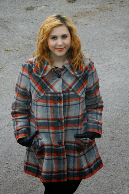 Resort of desire: CHECKERED COAT