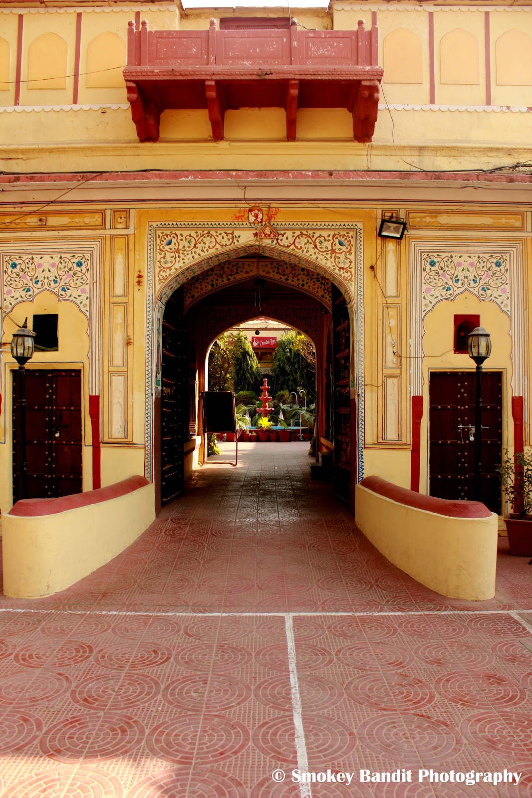 chandana banerjee: Burja Haveli in Alwar - The Tango of Starlight, Slow ...