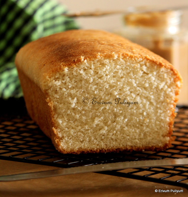 Erivum Puliyum: Suji Bread | Rava Bread (Step by Step Pics)