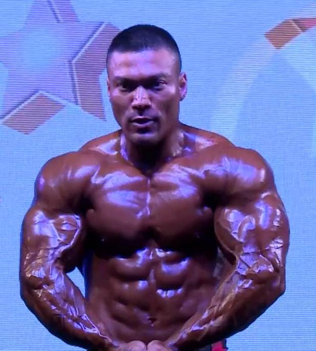 world bodybuilders pictures: maharashtran bodybuilder sumeet thapa ...