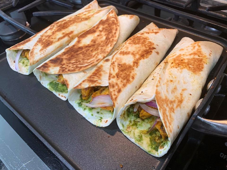 The Sizzling Pan: Chicken Kati Rolls/ Chicken Frankies