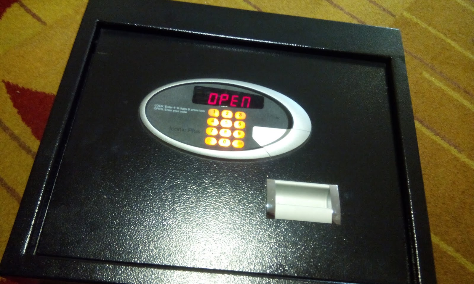 Life Begins at Forty: JVD Iconic Plus Top Open safes repair