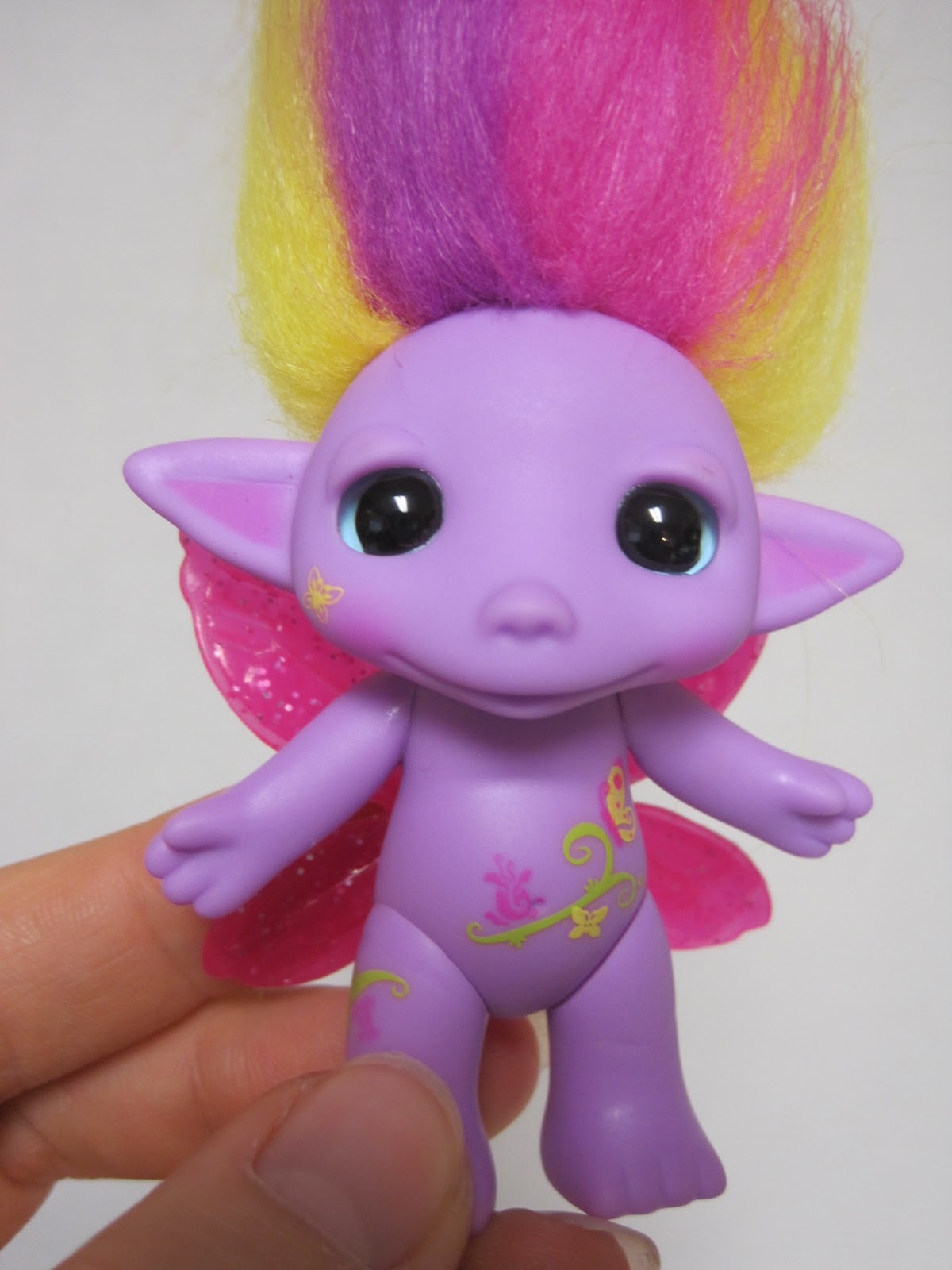 Never Grow Up: A Mom's Guide to Dolls and More: Toy Review: The Zelfs