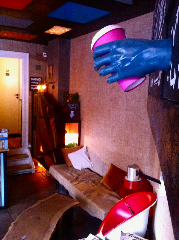 SVIRELIV: SNABEL B i Valby