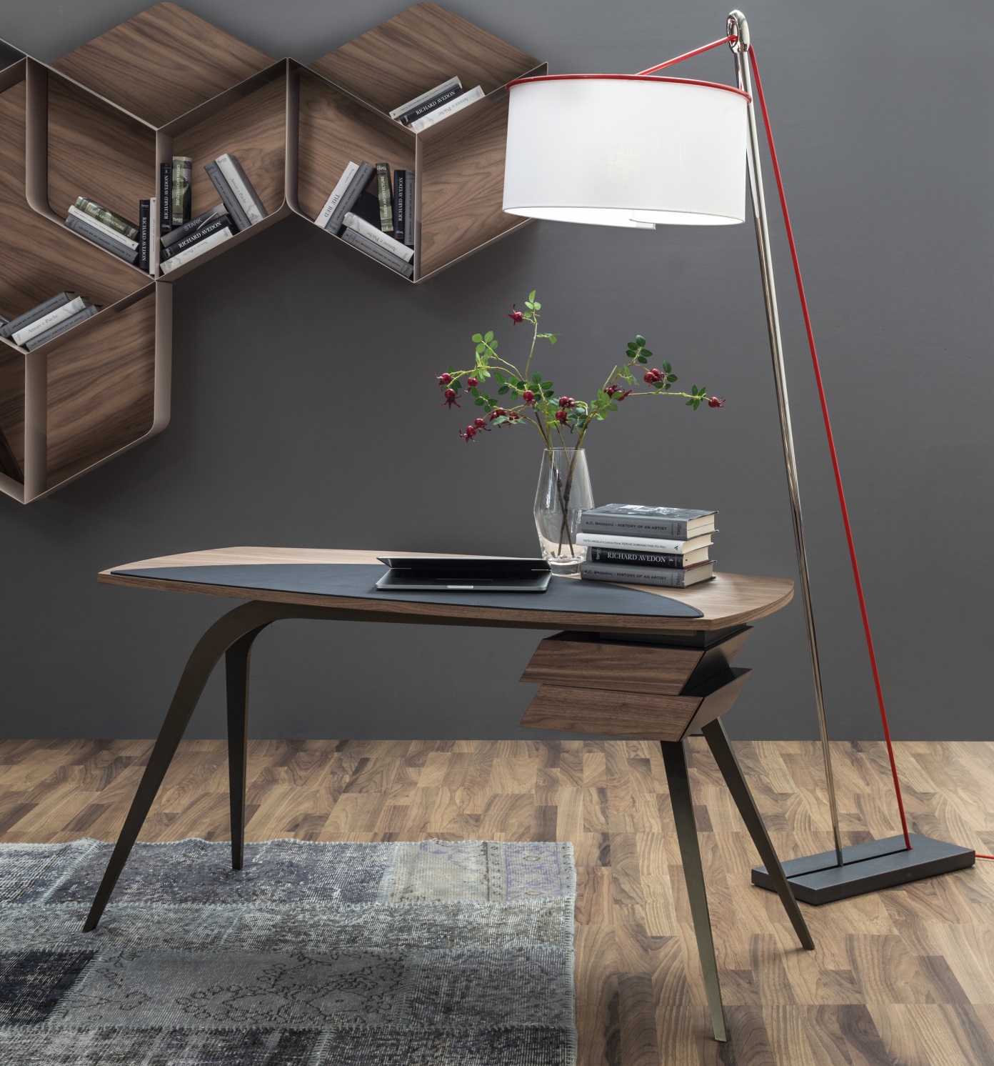 10 Home Office Tables That Make Your Working More Comfortable
