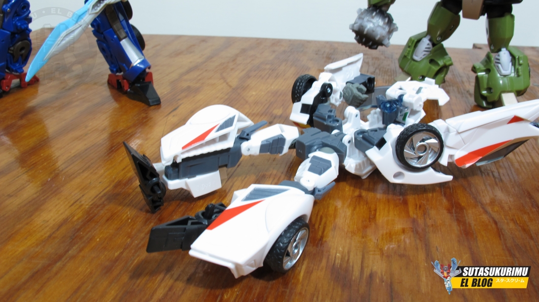 Suta, el blog: Wheeljack de Transformers: Prime RID. Review