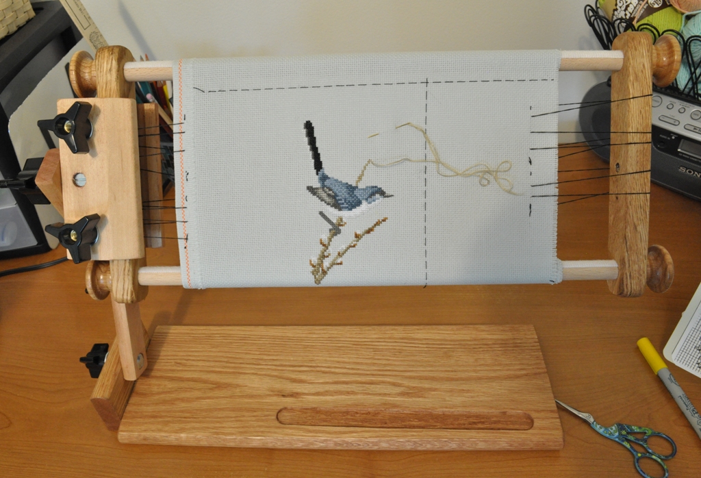 Field Lilies: My new stitching frame...