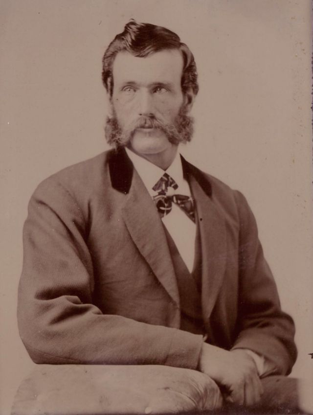 40 Cool Photos Show Unique Styles of Beards and Mustaches During ...