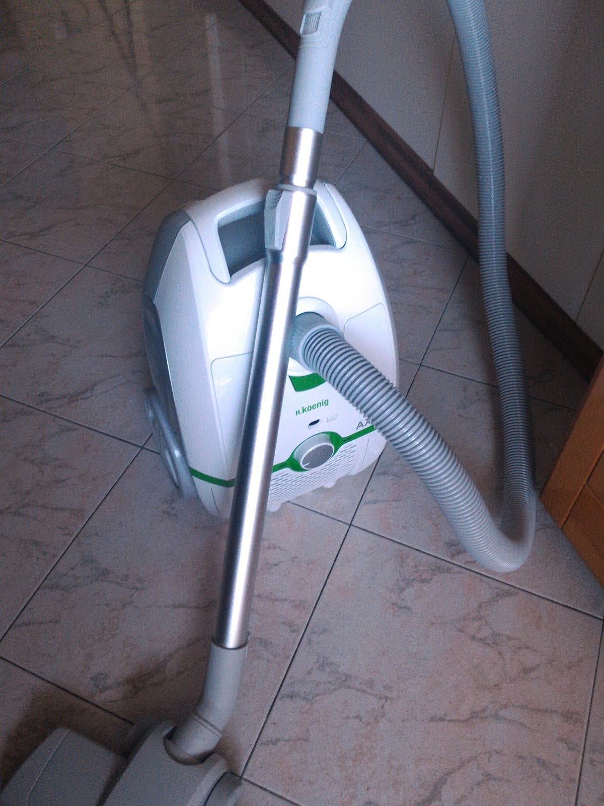 Le recensioni di G87P: H.Koenig AXO700 Aspirapolvere tripla A