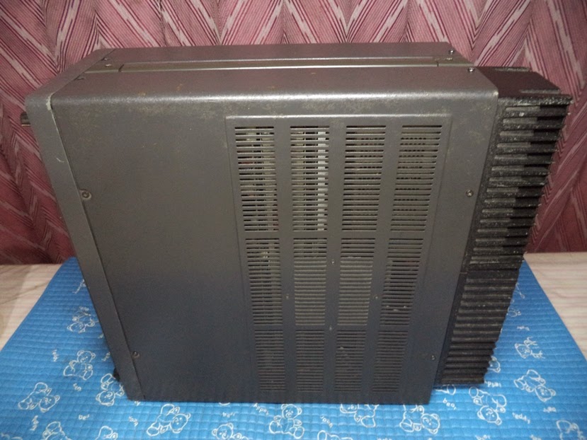 MEDAN RADIO: Yaesu FT - "ONE"