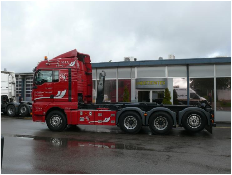 Brugte Lastbiler og Transportkøretøjer: 4-akslede trækker: MAN TGX XLX ...