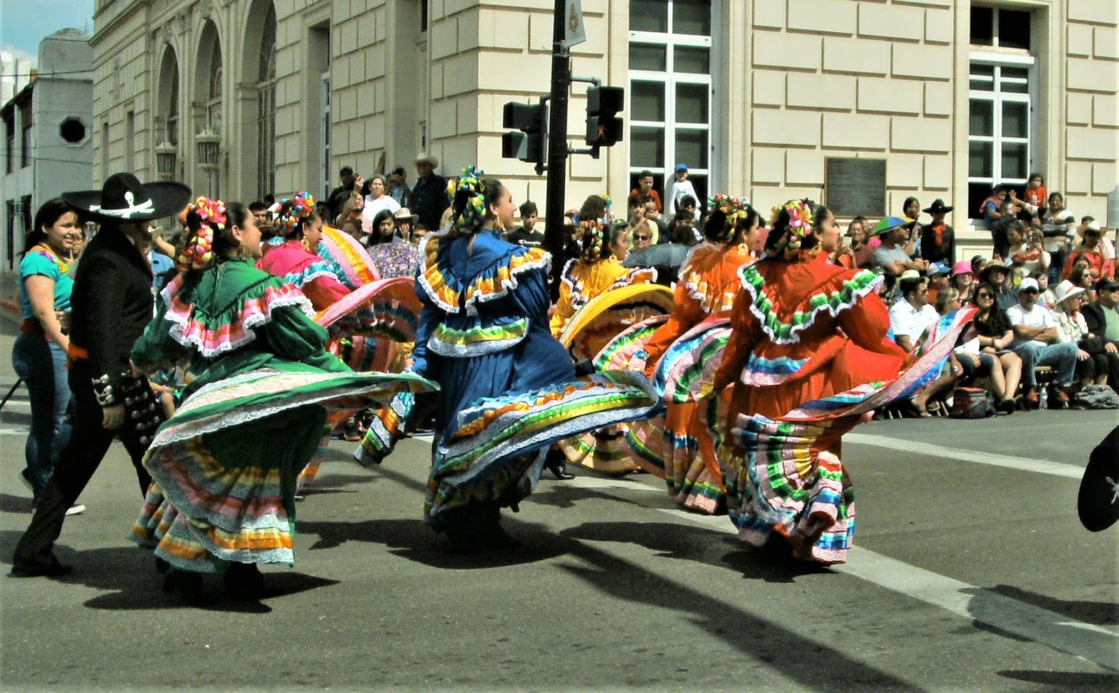 EL RRUN RRUN: MONTAGE OF 2020 CHARRO DAYS SATURDAY PARADE