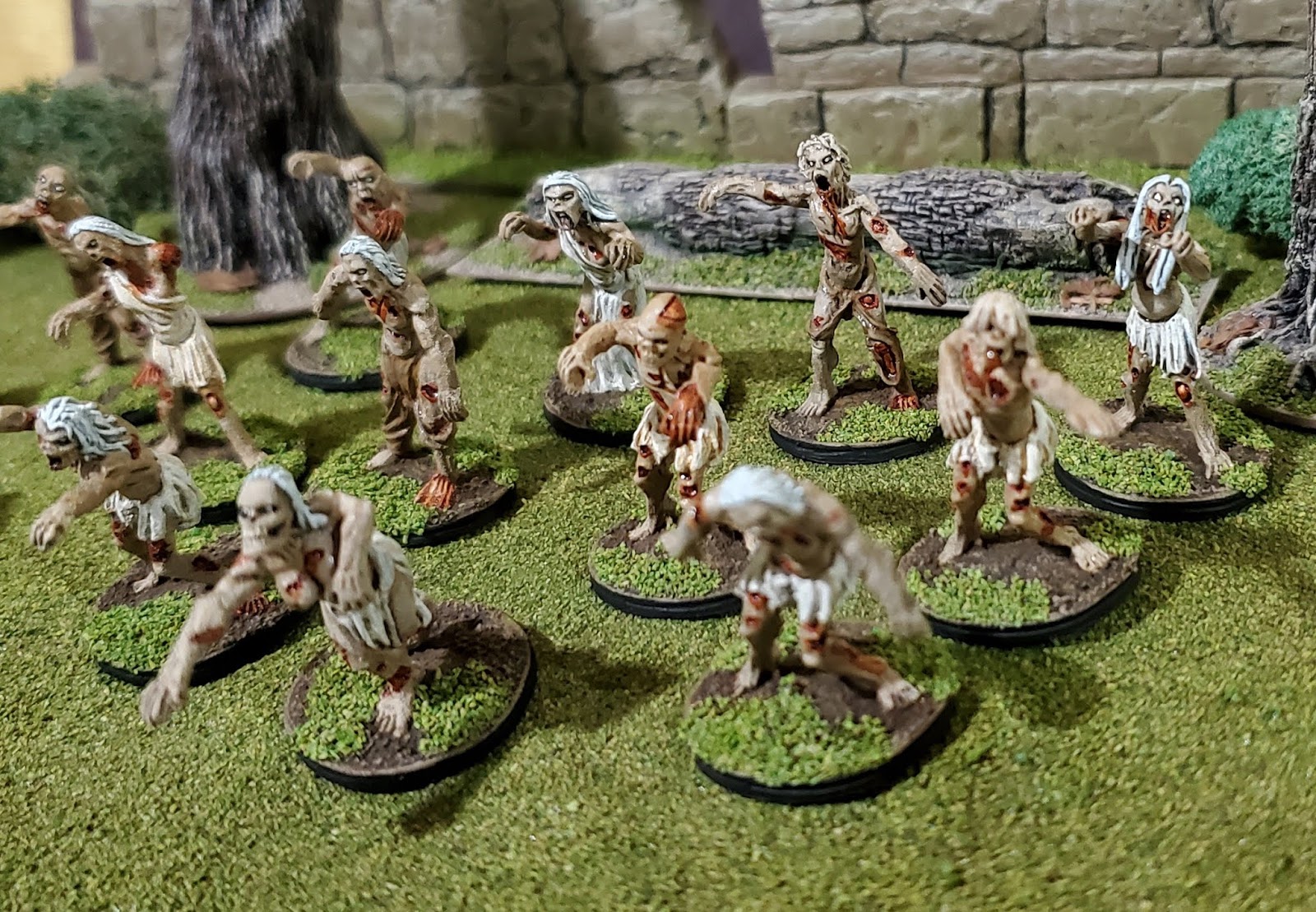 One of My Men Became Restless: 28mm Blue Moon - Things that go Bump in ...