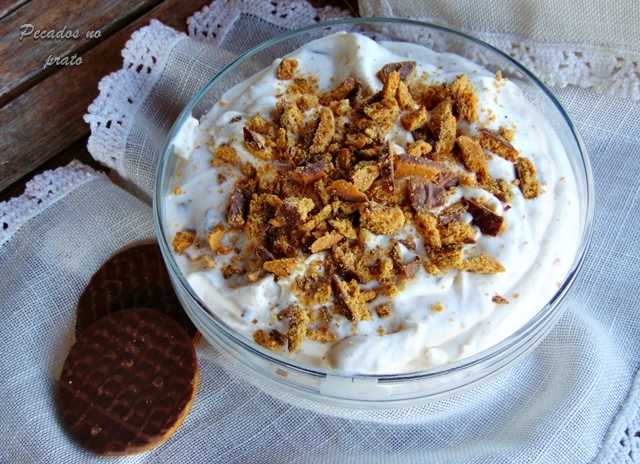 Mousse de bolacha digestiva de chocolate - Receitas de pecados no prato