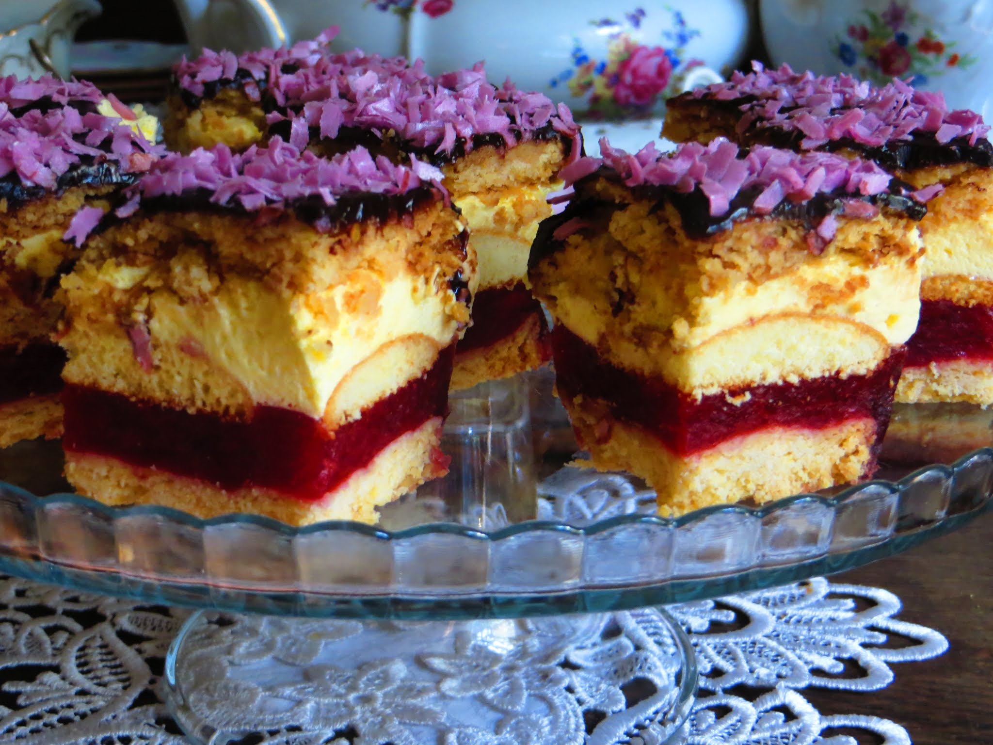 Domowe ciasta i obiady: Truskawkowa pychotka