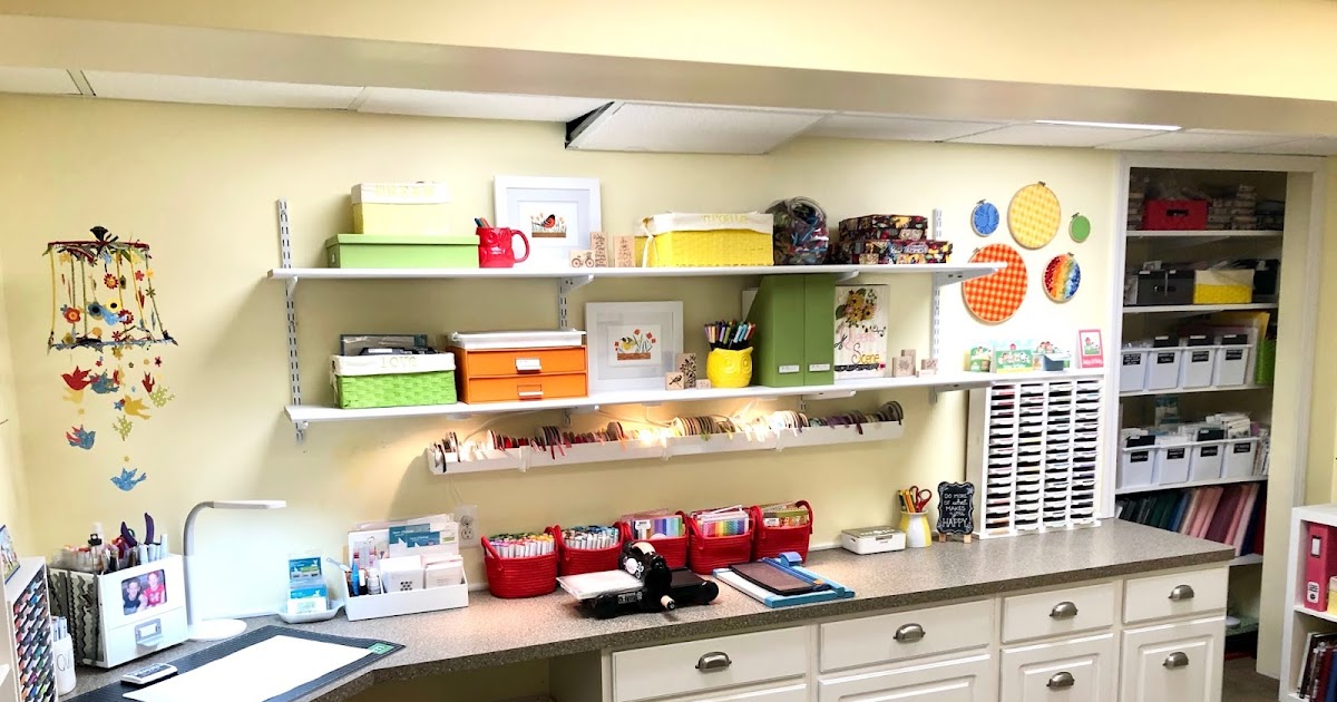 The Queen's Scene: Craft Room Tour