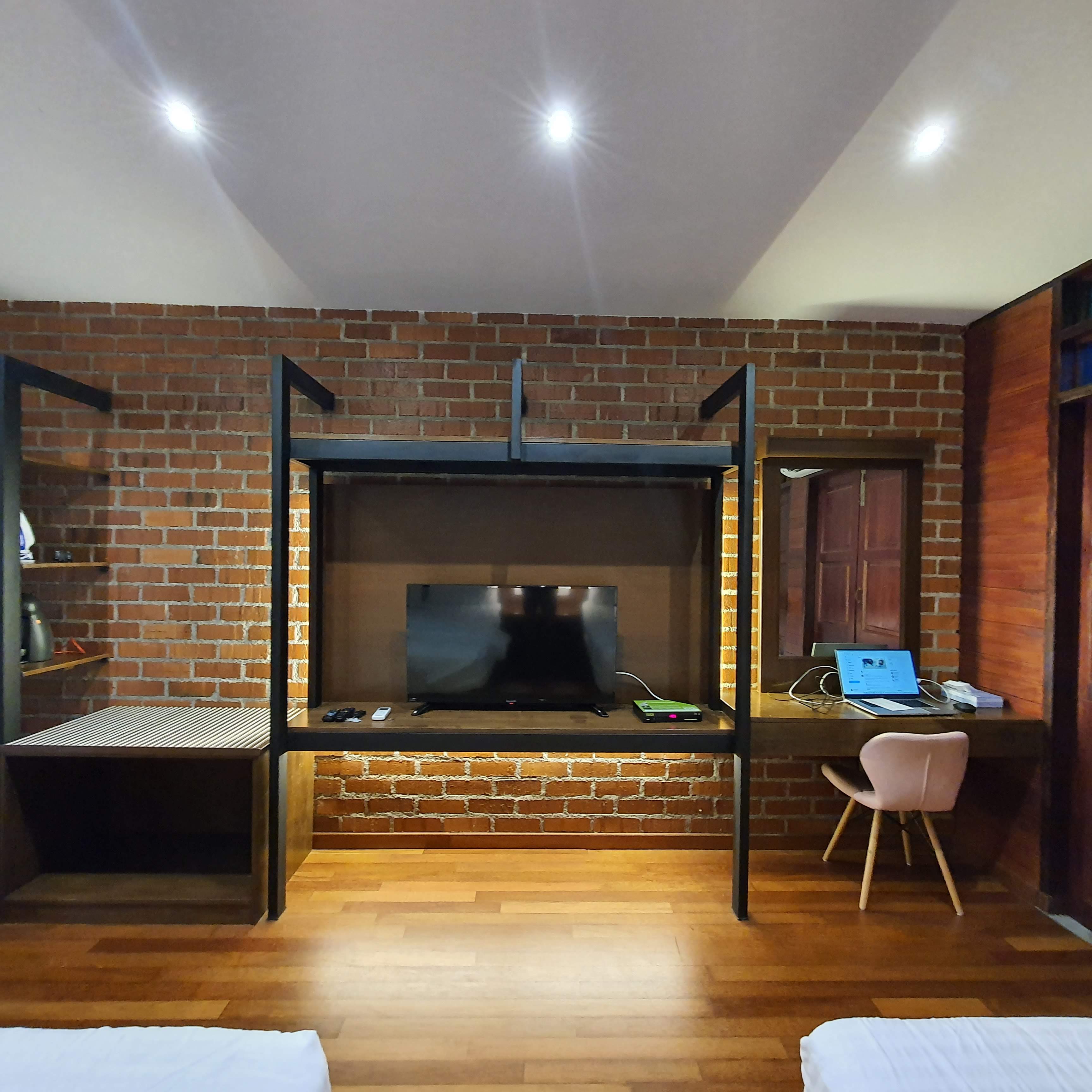 Hotel Tour #9 : Little Kampung Studio Bertemakan Rumah Kampung Klasik | HanaKimi Anniversary ...