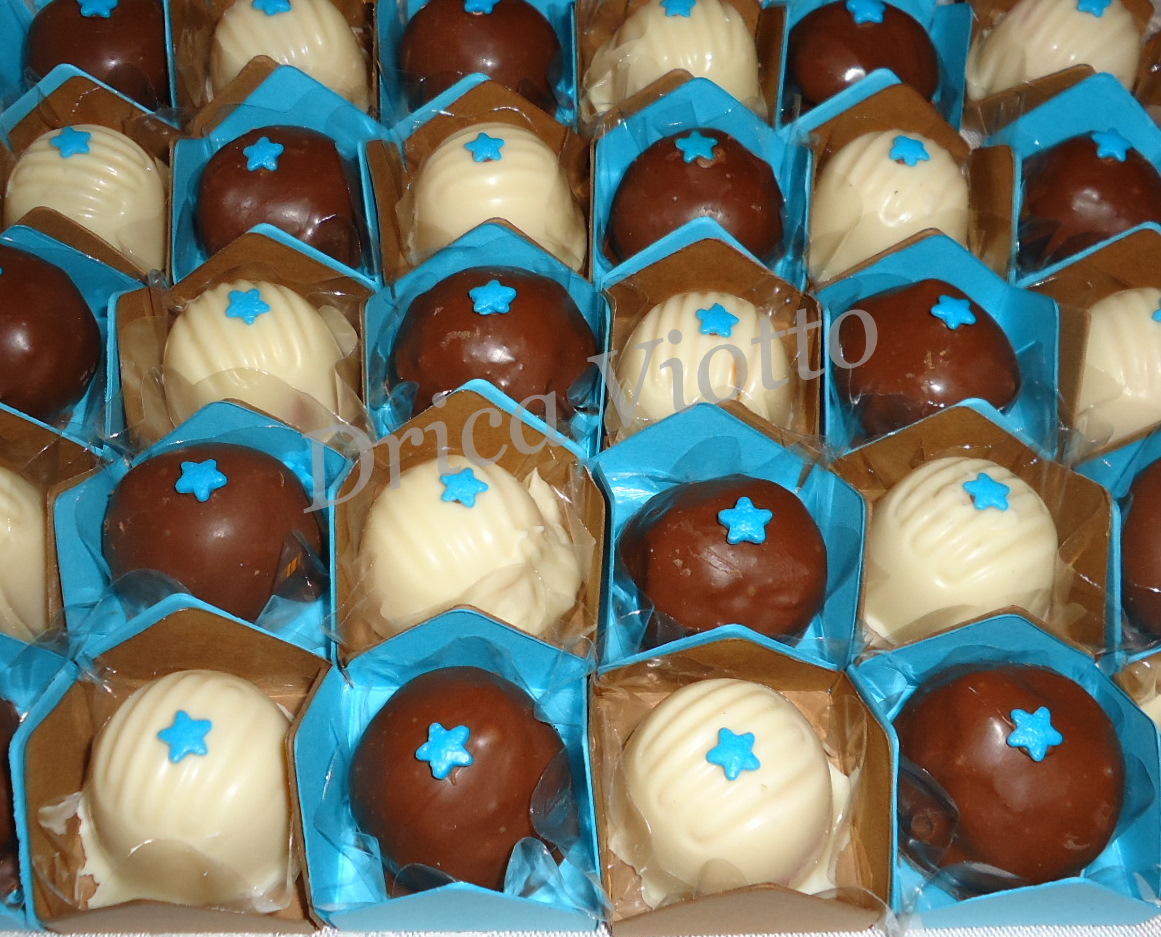 Marrom e azul - Drica Viotto